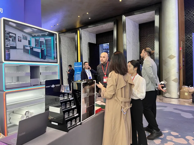 APEX Presents Professional Vape Display Solutions at the 2025 China E ...