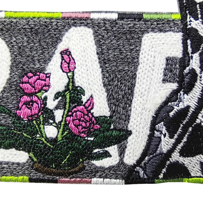 Giraffe Chain Embroidery Badges Custom Garment Accessories Suitcase ...