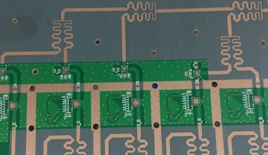 Method of high-frequency PCB board wiring - LSTPCB