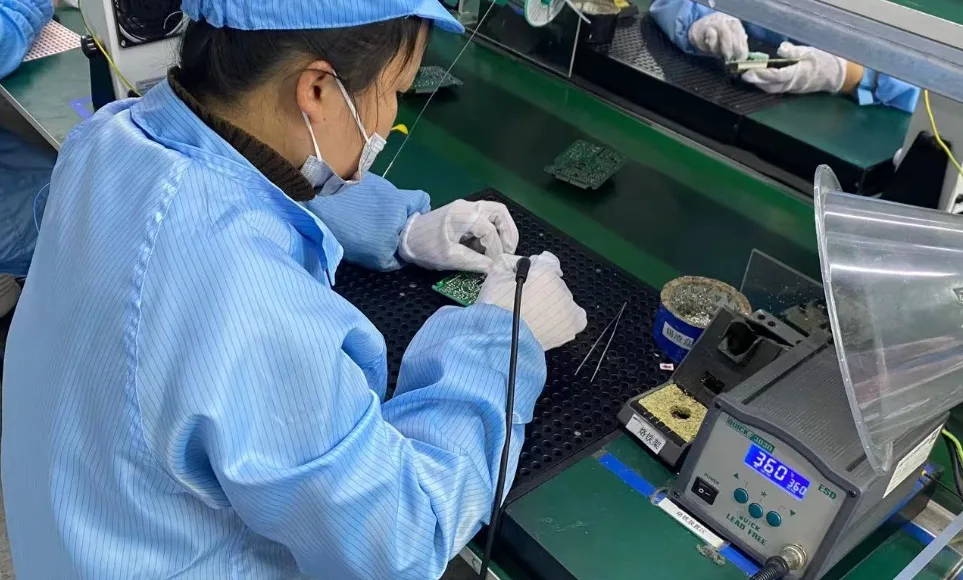 Advantages and Precautions of Manual Soldering for PCBA