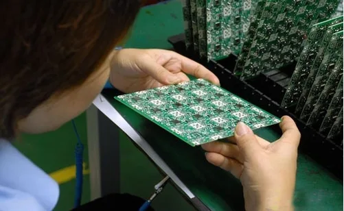 What are the methods of PCB assembly testing?