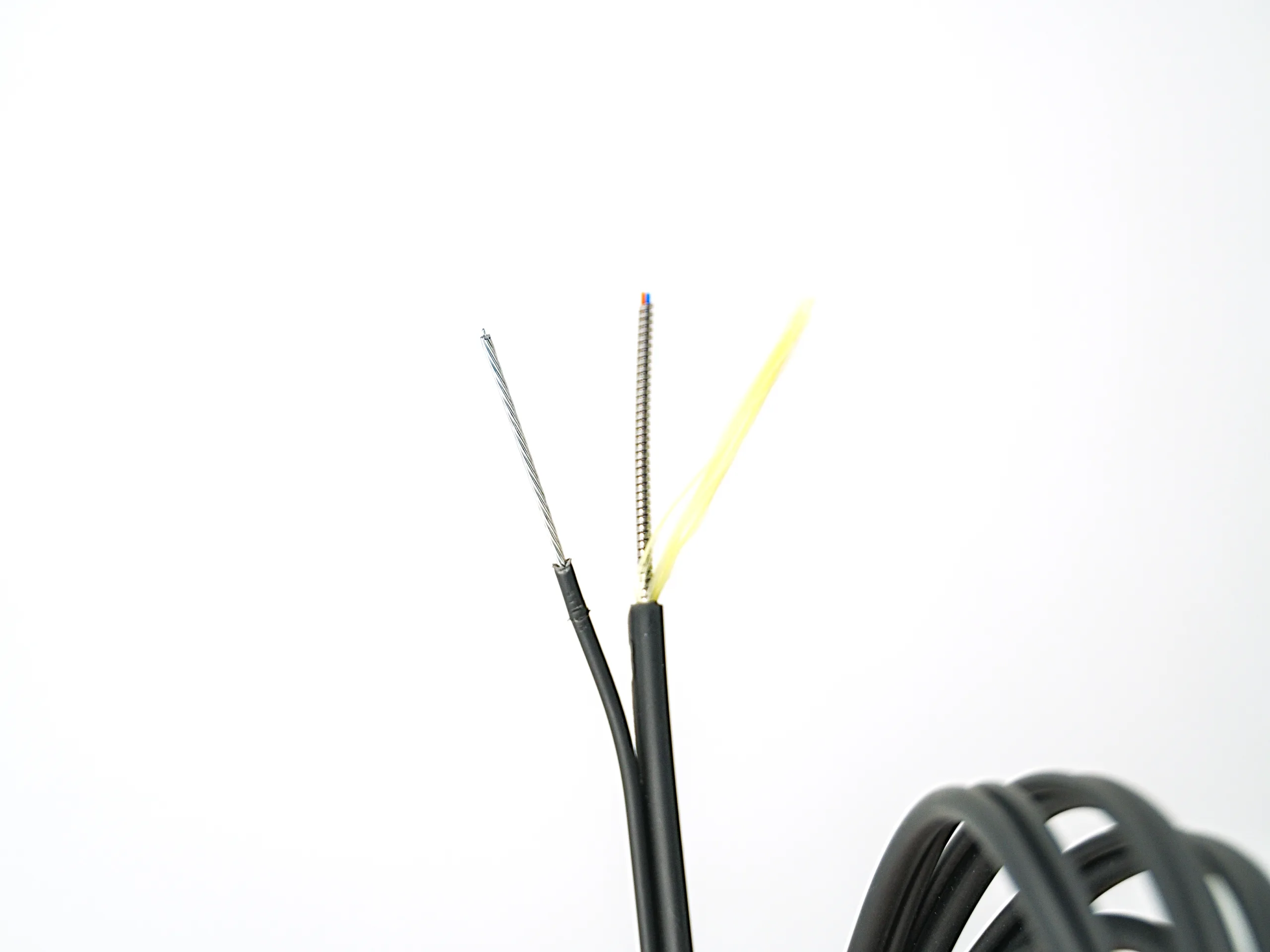 Fig8 Self-supporting Round Armored Optic Fiber Drop Cable GJYRKC8H-(1-4 ...