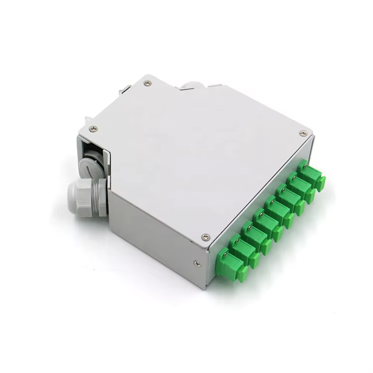 Splice box for DIN rail mounting compact distributor housing - Owire