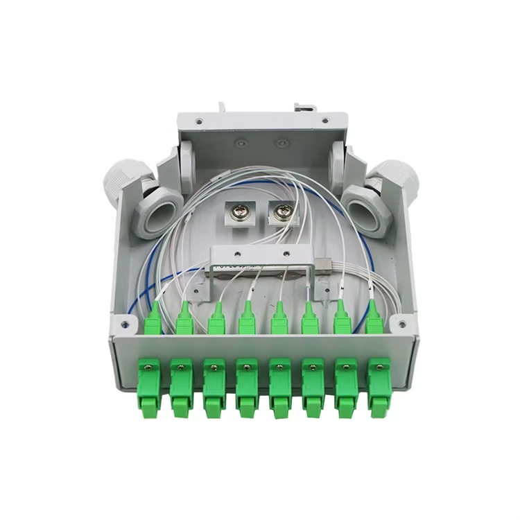 Splice box for DIN rail mounting compact distributor housing - Owire